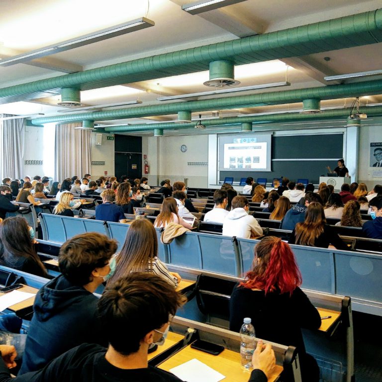 School@DEIB – La divulgazione scientifica targata DEIB – Politecnico di Milano per la scuola